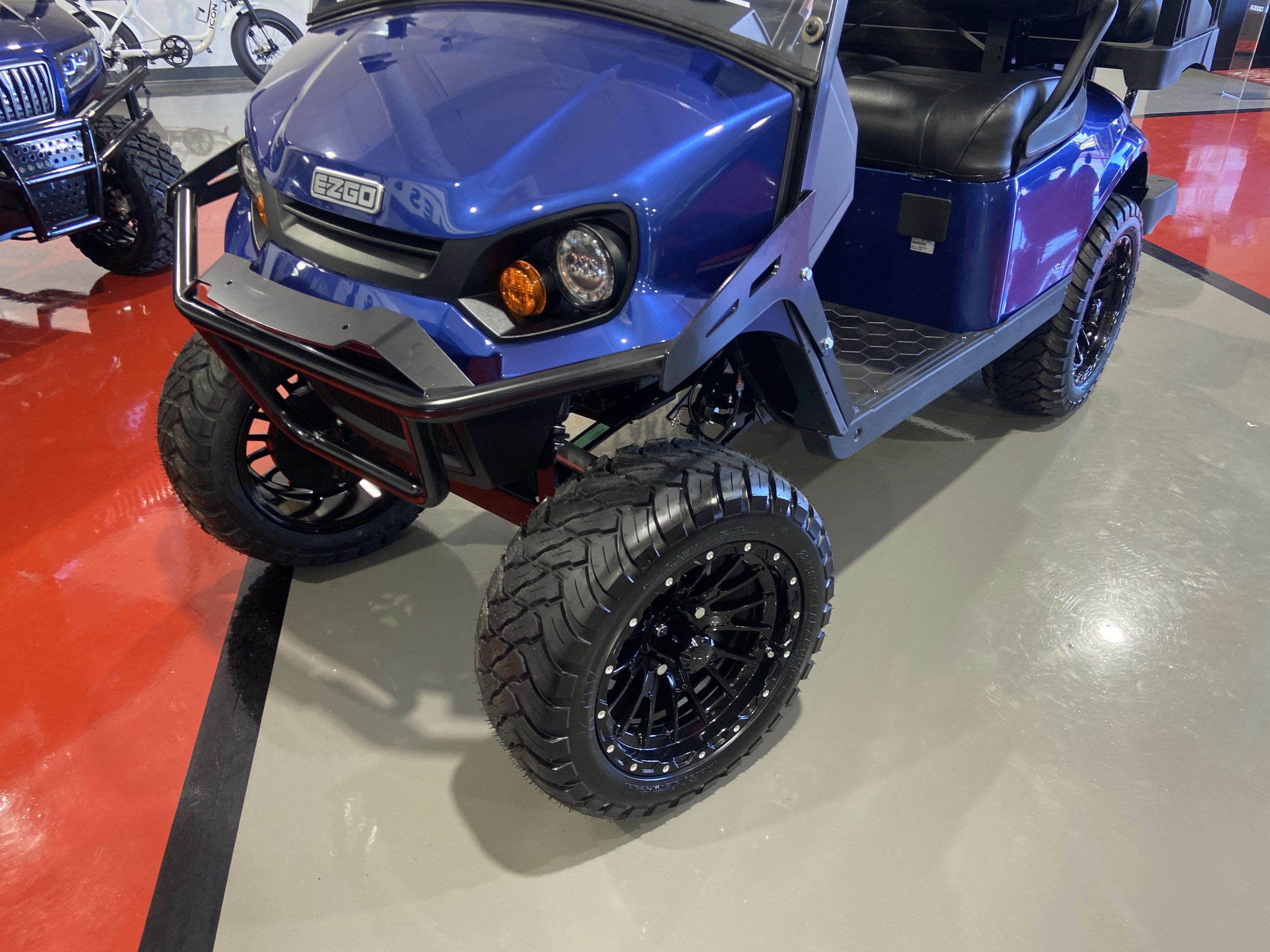 2025 E-Z-GO Express™ S4 Gas 4-Passenger - Electric Blue - Macon Golf Carts
