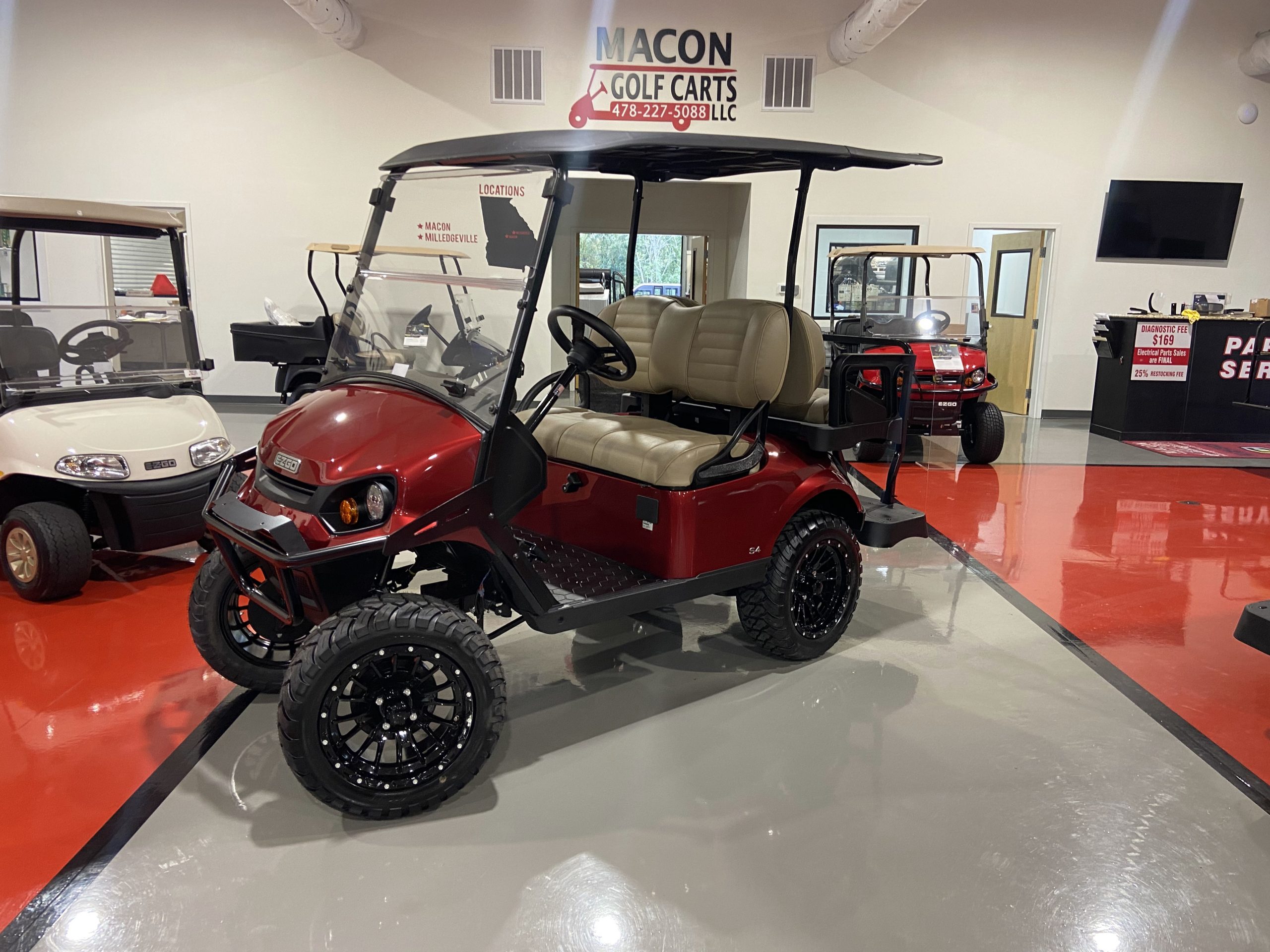 2025 E-Z-GO Express™ S4 Gas 4-Passenger - Inferno Red - Macon Golf Carts