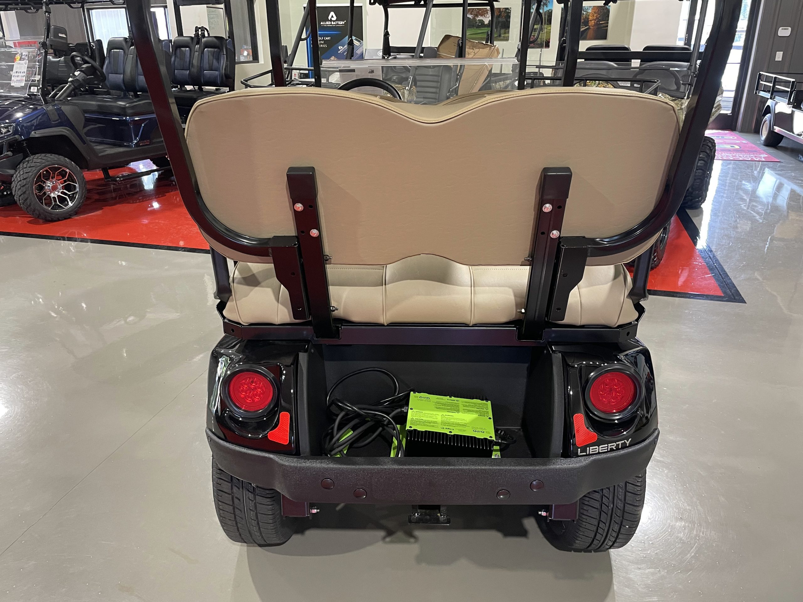 2025 EZ-GO Liberty ELiTE Lithium 4-Passenger - Black